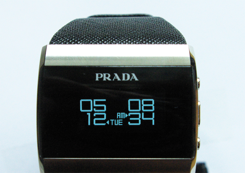 Test: LGs Designerhandy New Prada Phone mit Bluetooth-Uhr - Golem.de