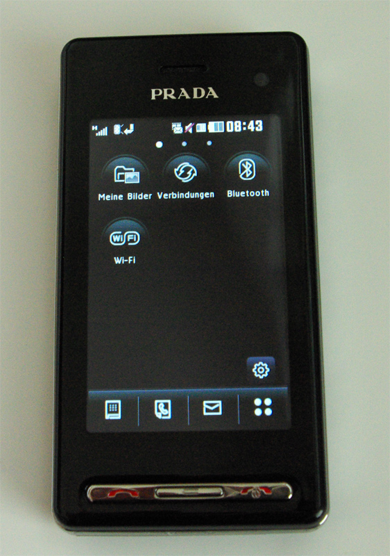 Test: LGs Designerhandy New Prada Phone mit Bluetooth-Uhr - Golem.de