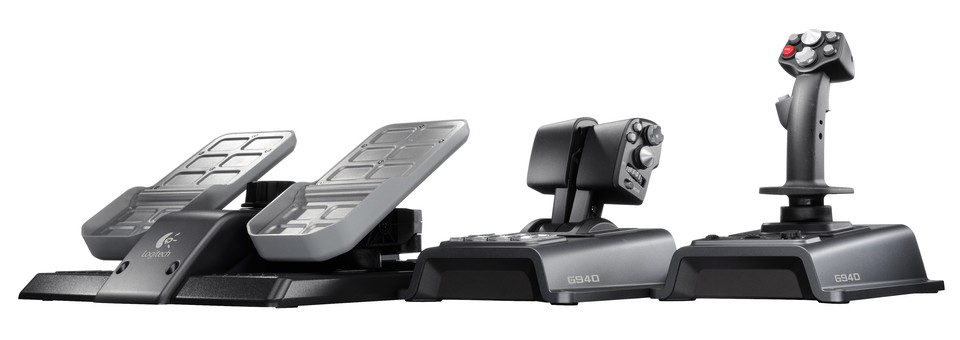 Logitech Flight System G940 mit Force-Feedback - Golem.de