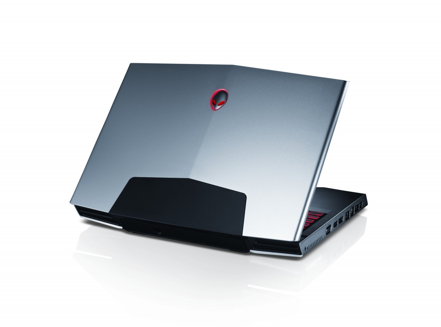 Alienware M17x - Dell-Notebook mit 2 GPUs und Onboard-Grafik - Golem.de