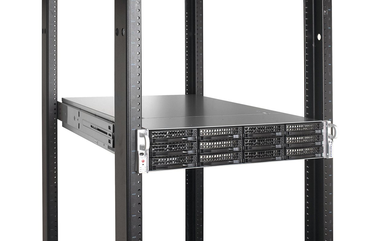 Netgears ReadyNAS mit 24 TByte - Golem.de