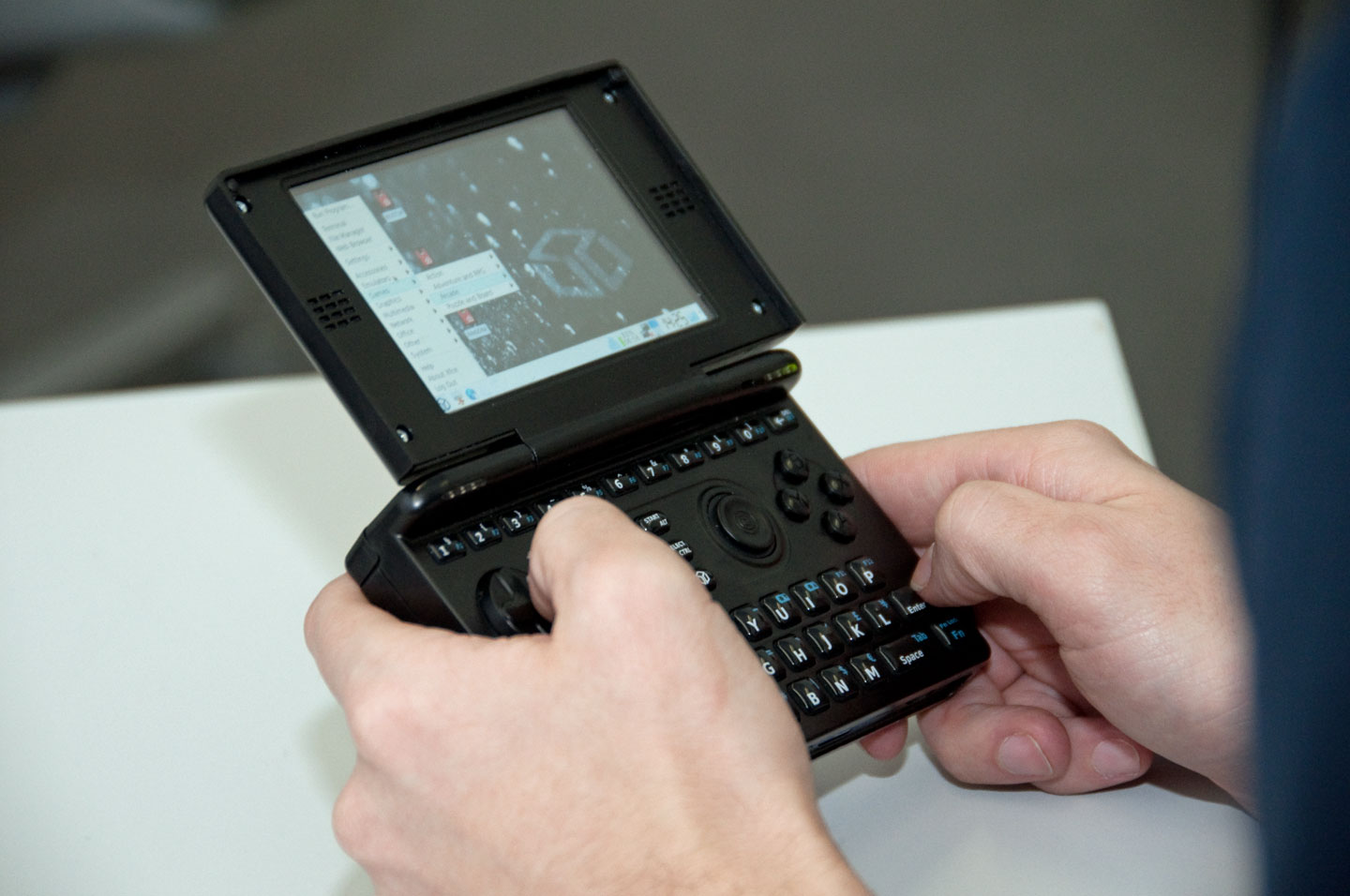 Open Pandora - das Spielehandheld für Admins kommt bald - Golem.de