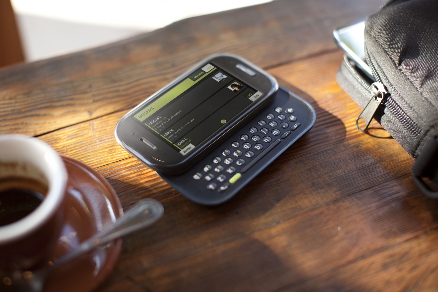 Kin - Microsoft stellt Smartphone mit Zune-Technik vor - Golem.de