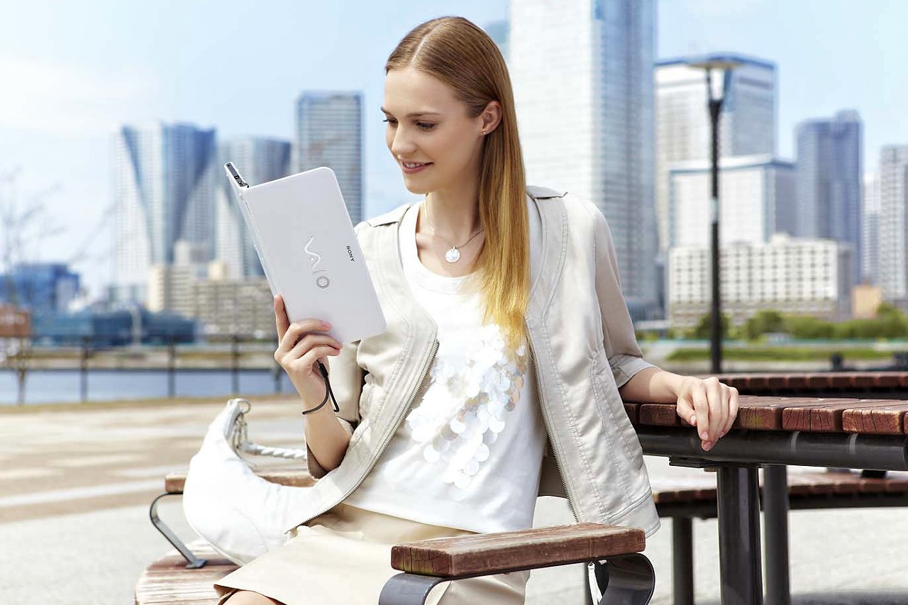 Sony Vaio P: Mini-Notebook mit GPS und UMTS bei 630 Gramm - Golem.de