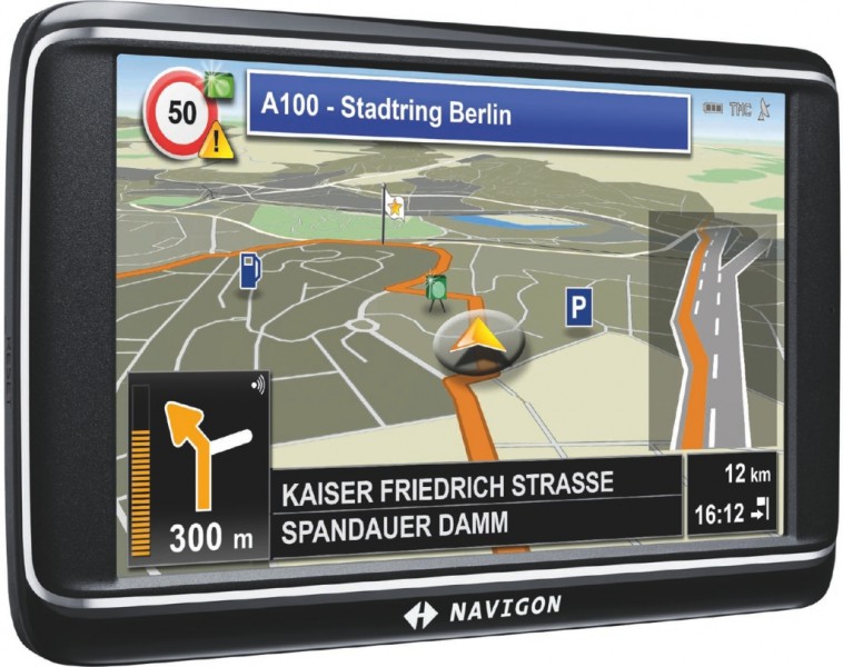 Navigon 70 Plus und 70 Premium: Navigationsgeräte mit Annäherungssensor ...