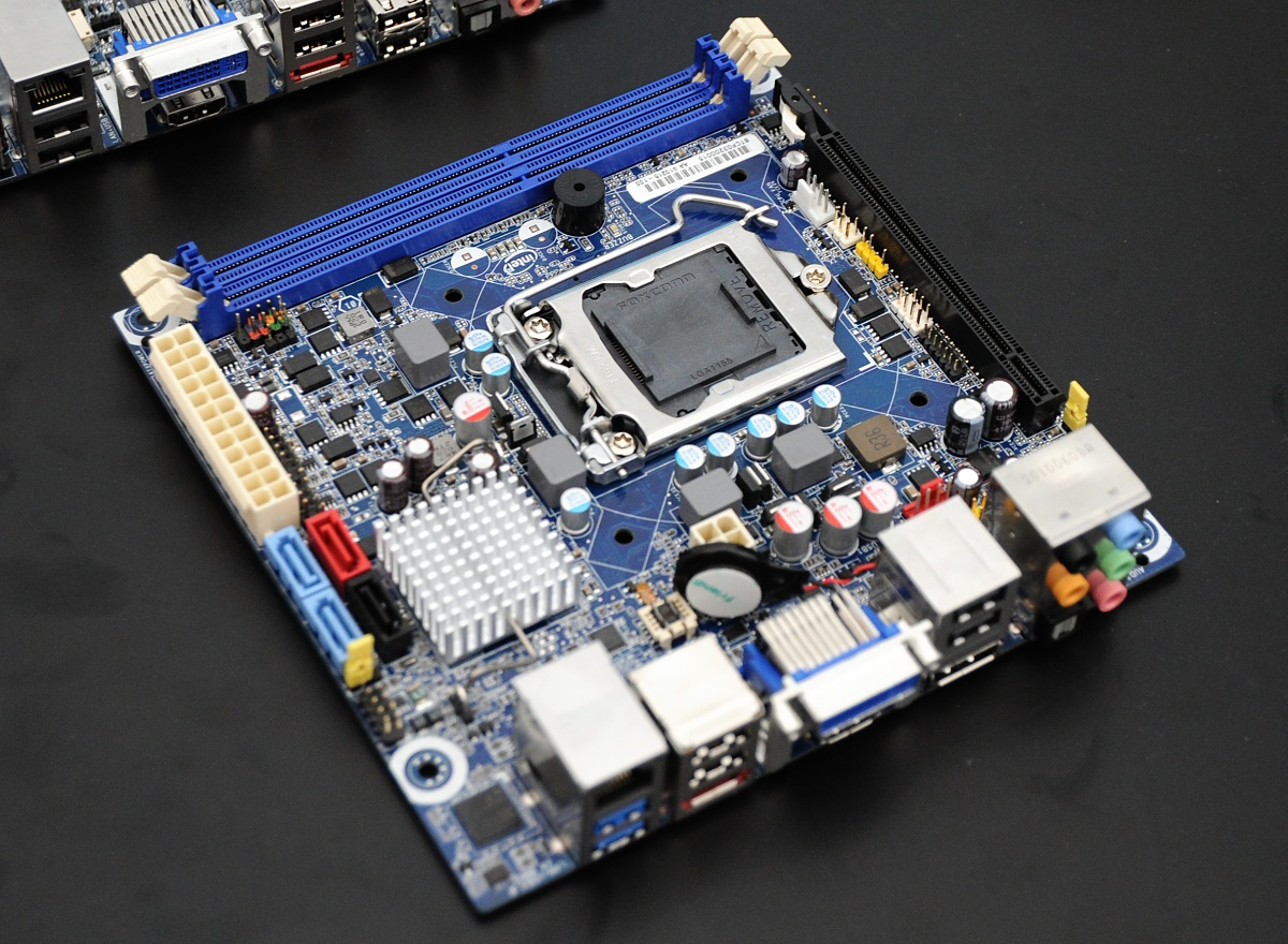 Nicht per Chipsatz: Intel-Mainboards für Sandy Bridge doch mit USB 3.0 ...