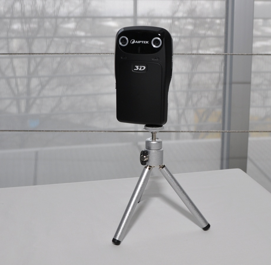 Aiptek: 3D-Camcorder mit Full-HD für 200 Euro - Golem.de