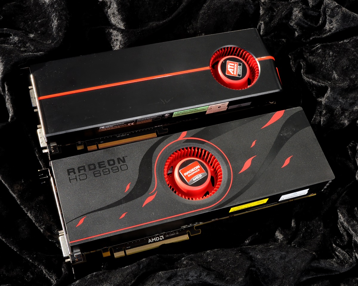 AMD Radeon HD 6990 im Test: Grafikmonster mit 500 Watt für 600 Euro ...