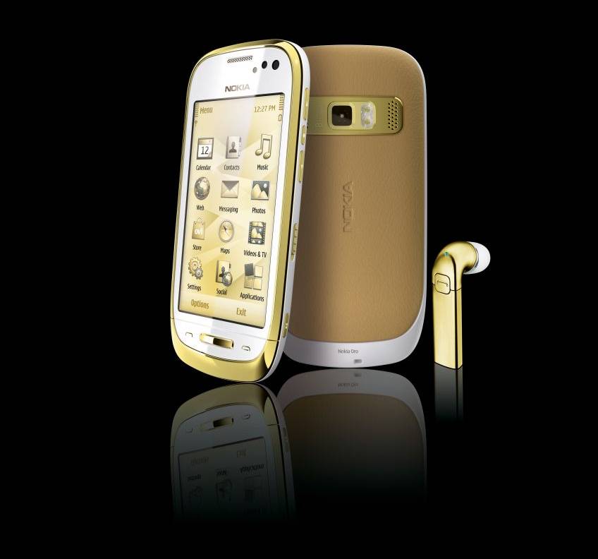Nokia Oro: Luxus-Smartphone mit Saphir in Gold und Leder - Golem.de