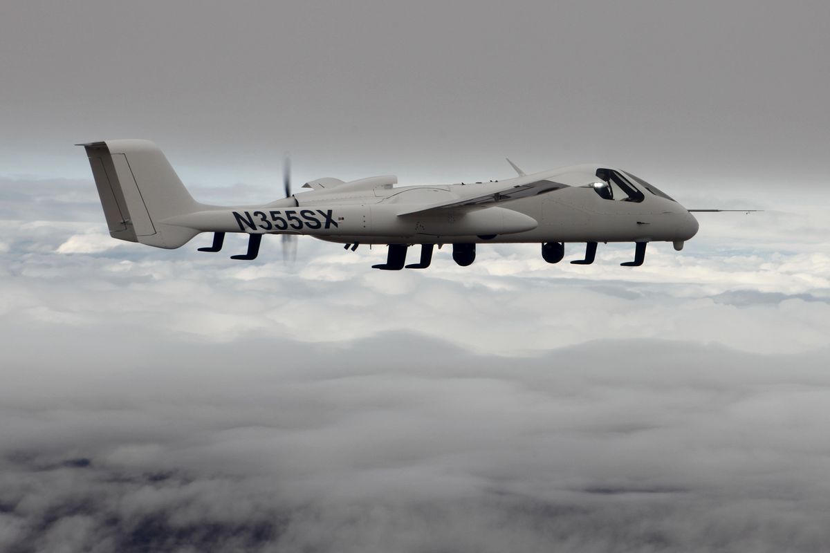 Firebird: Northrop Grumman entwickelt Hybrid aus Drohne und Flugzeug ...