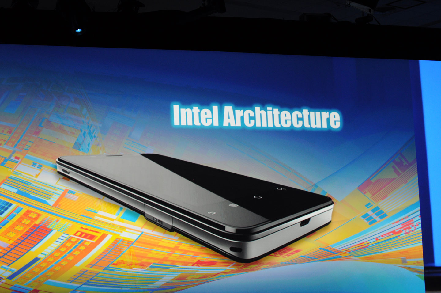 Kooperation mit Google: Das erste Intel-Smartphone läuft mit Android ...