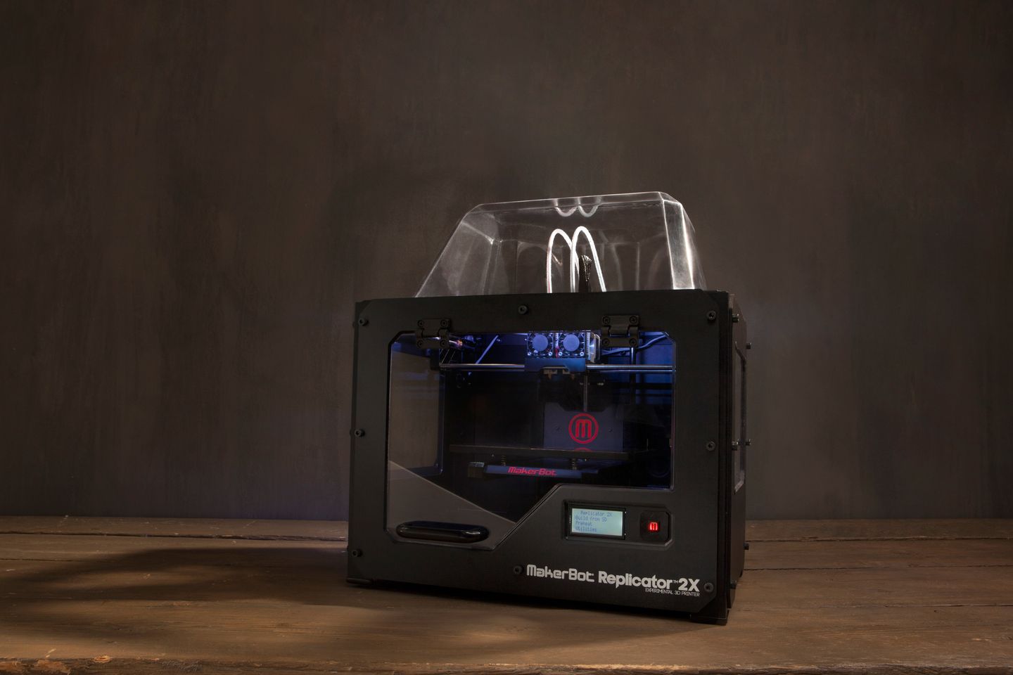 Replicator 2X: Makerbot stellt neuen Zwei-Farben-3D-Drucker vor - Golem.de