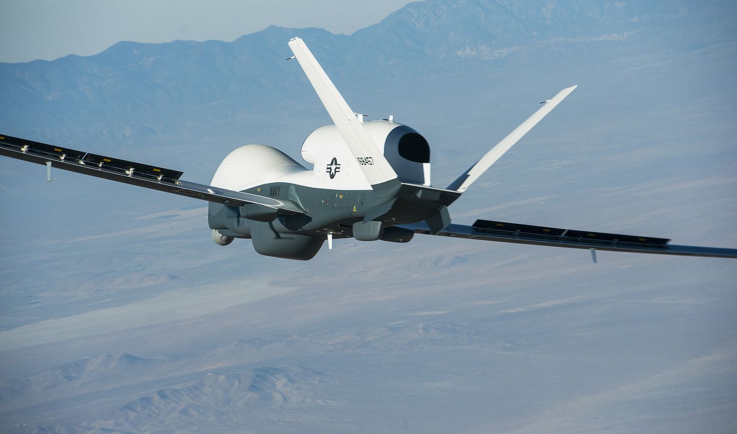 MQ-4C Triton: Aufklärungsdrohne der US-Marine fliegt zum ersten Mal ...