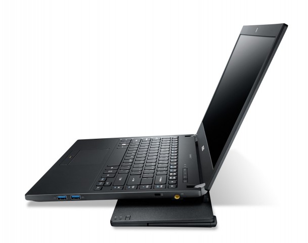 Acer Travelmate P645: Leichtes Notebook mit mattem Display, Dock und ...