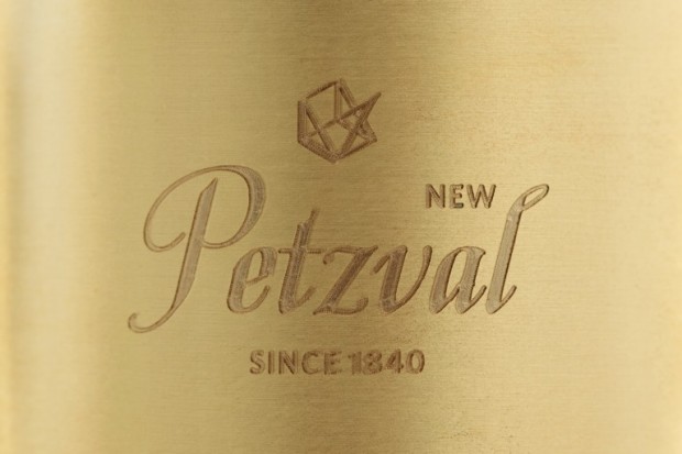 Petzval: 170 Jahre altes Objektiv für Digitalkameras bestellbar - Golem.de