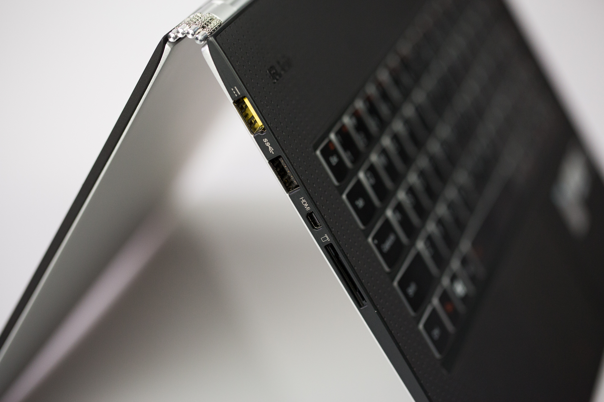 Yoga 3 Pro Convertible im Test: Flach, leicht, hochauflösend, kurzatmig ...