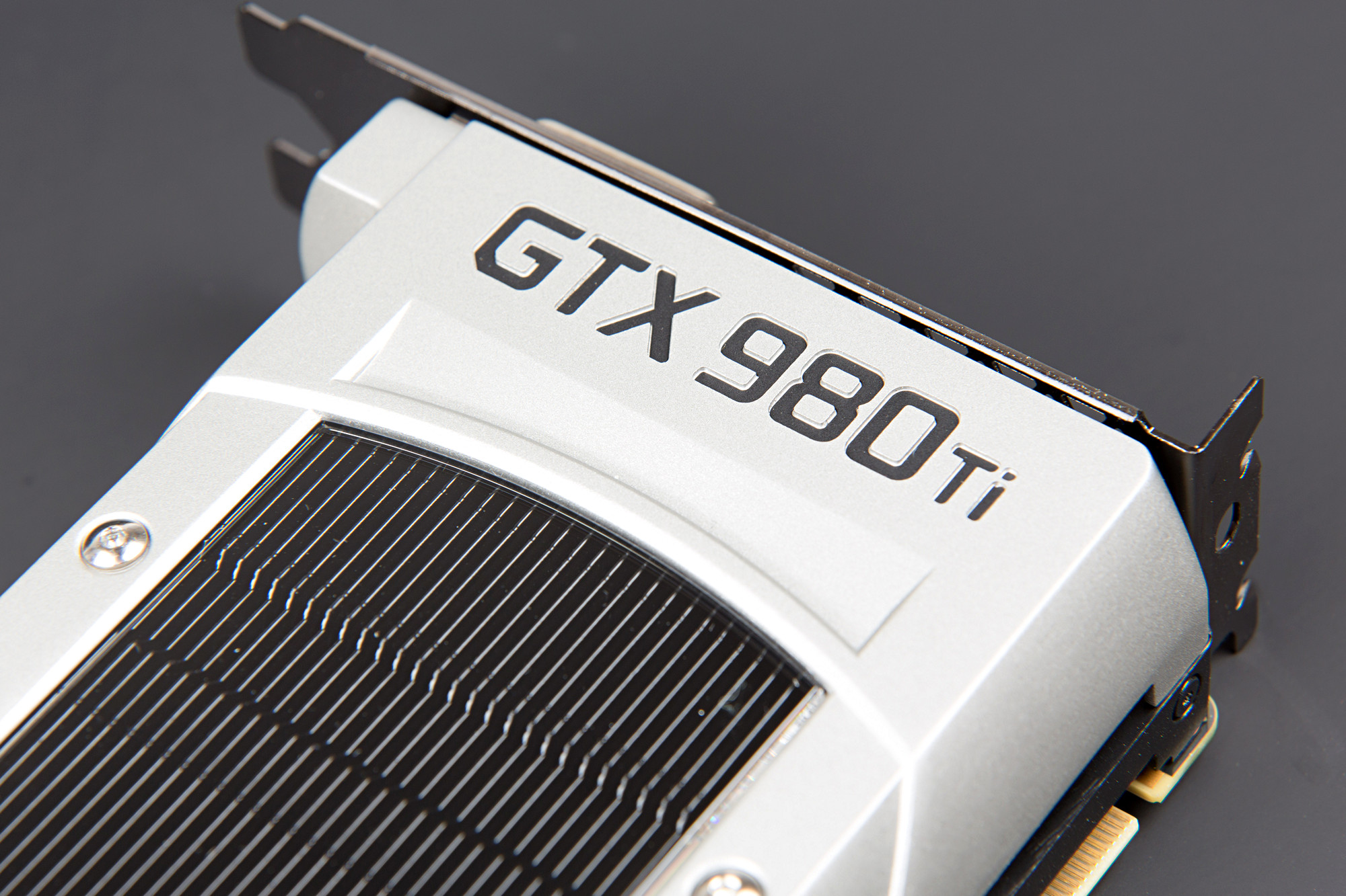 Geforce 980 Ti im Test: Nvidias zweiter Titan-Killer kommt AMDs Fiji ...