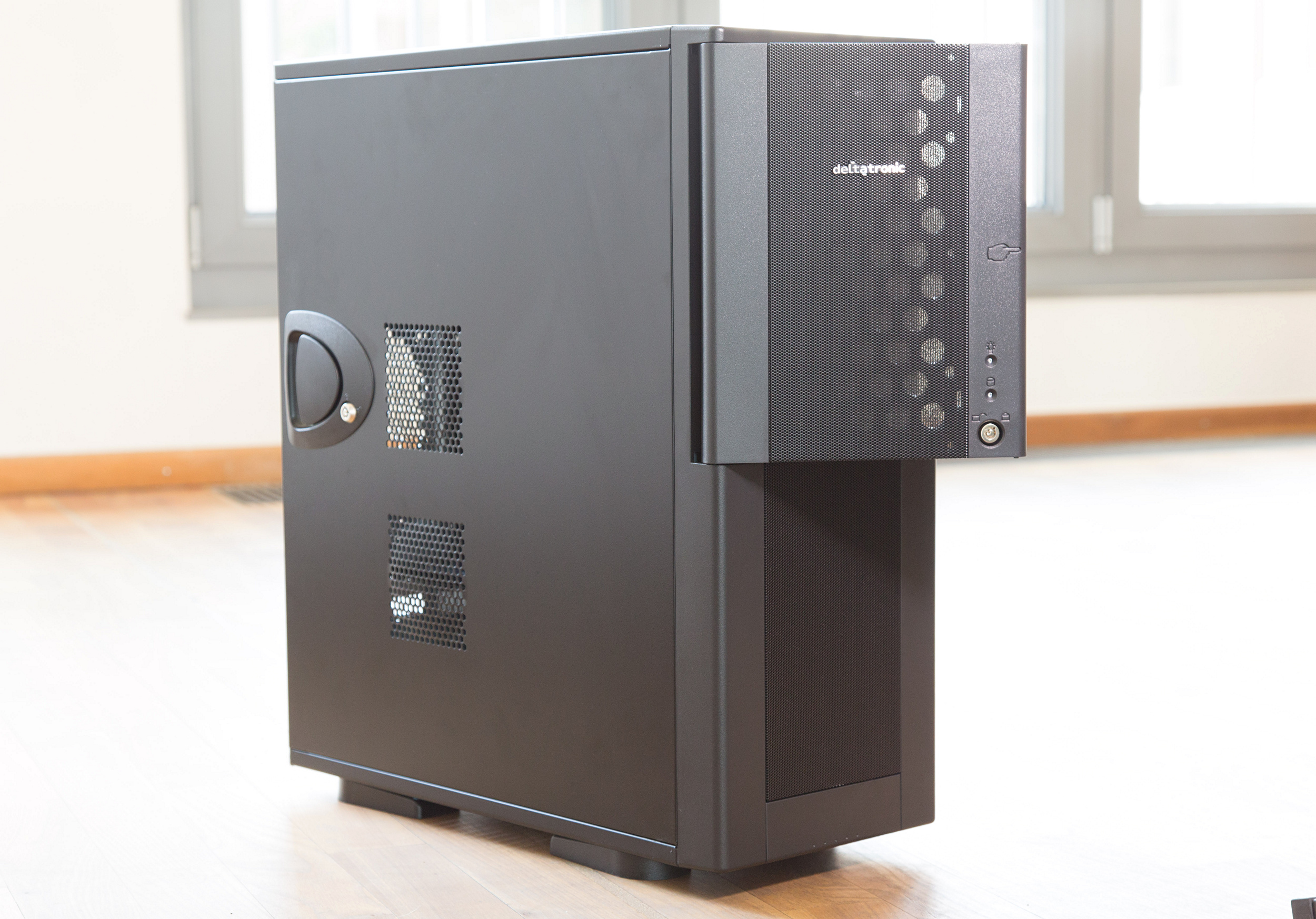 Deltatronic Silentium X99 im Test: Und er brennt doch nicht durch ...