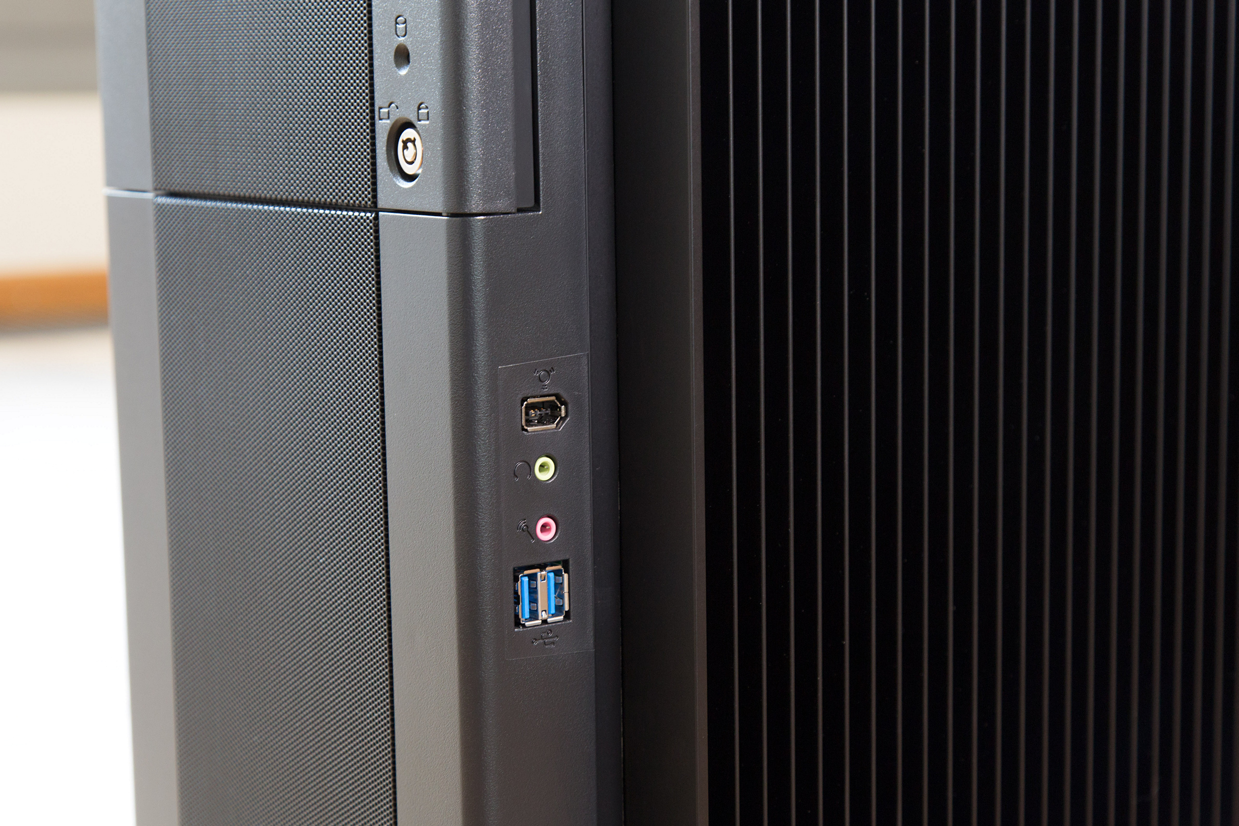 Deltatronic Silentium X99 im Test: Und er brennt doch nicht durch ...
