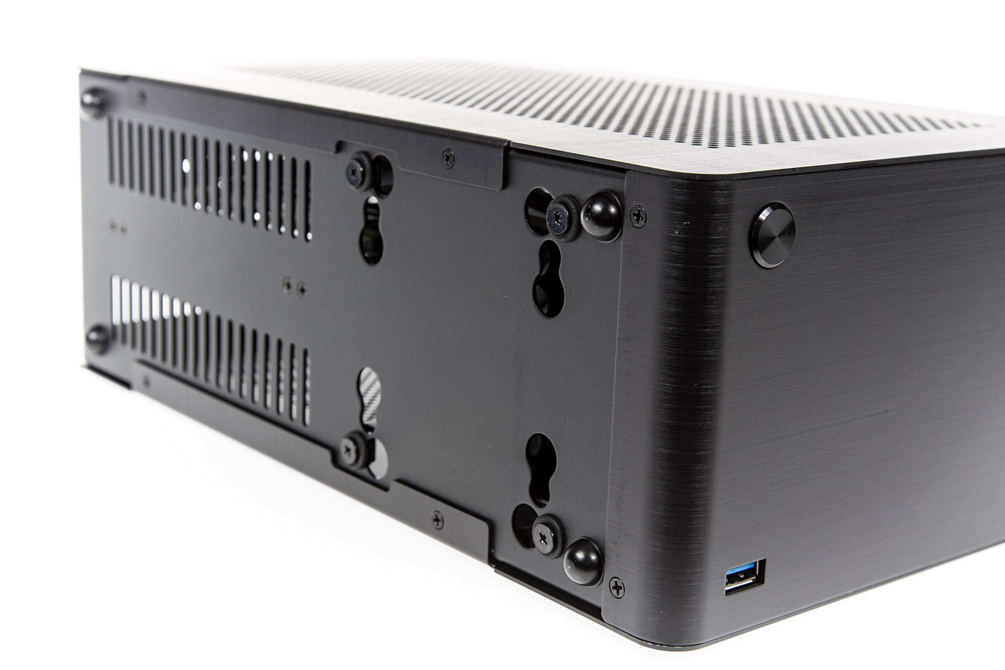 Dan Cases A4-SFX im Test: Noch kleiner kann Gaming-Hardware nicht ...