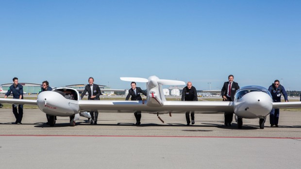 HY4: Das erste Brennstoffzellen-Passagierflugzeug hebt ab - Golem.de