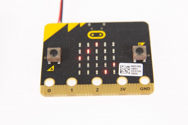 BBC Microbit im Test: Schulrechner muss noch dazulernen - Golem.de