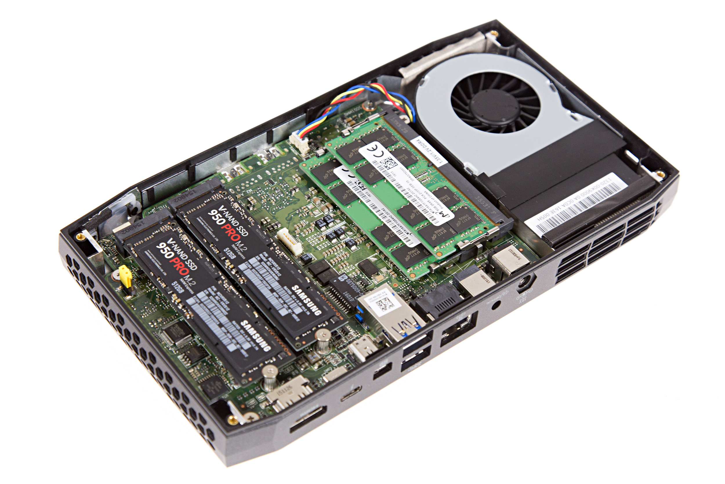 Mini-PC Skull Canyon im Test: Totenkopf-NUC mal nicht von ihren ...