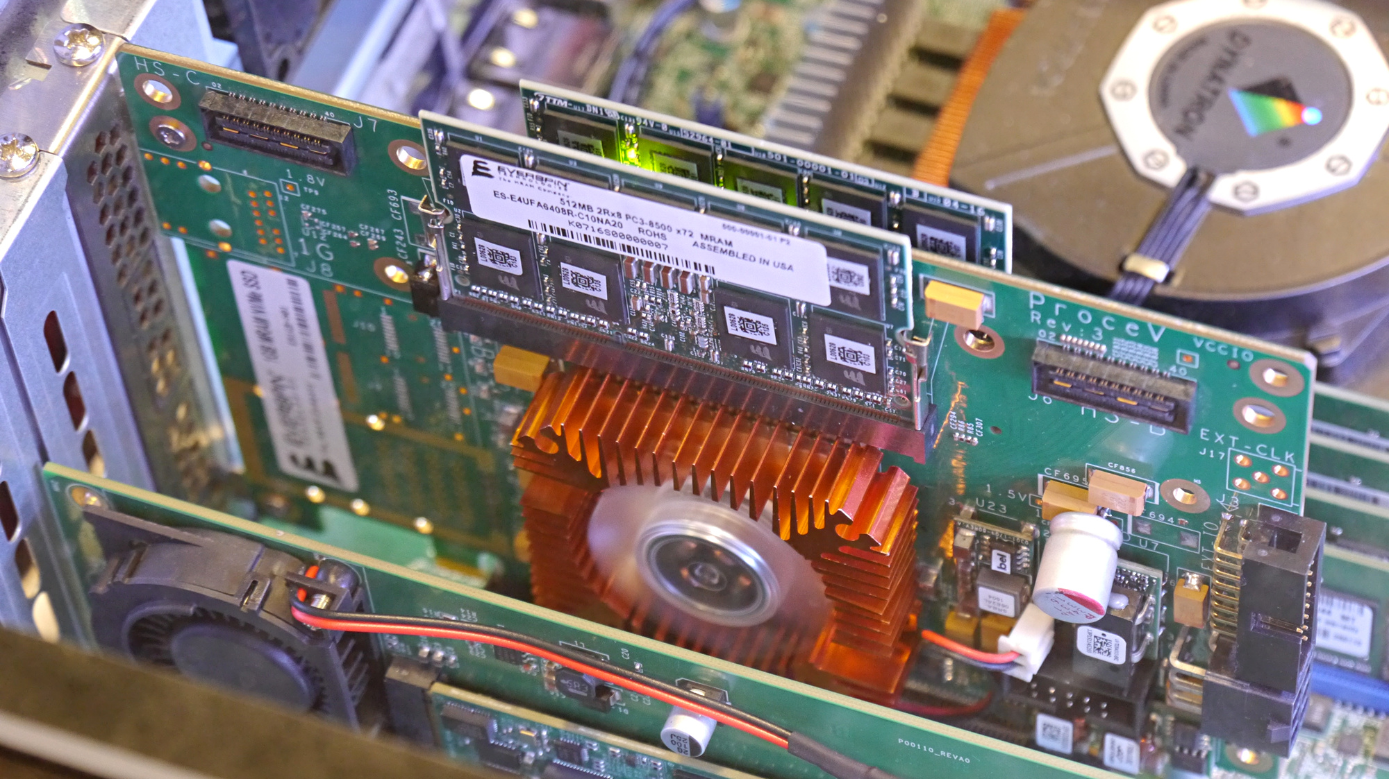 SSD: Everspins MRAM-Drive liefert enorme 1,5 Millionen IOPS - Golem.de