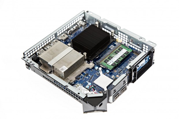 Alienware Alpha R2 im Test: Konsolen-Feeling dank Maus-Emulation - Golem.de