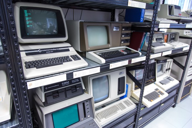 Computermuseum Stuttgart: Als Computer noch ganze Räume füllten - Golem.de