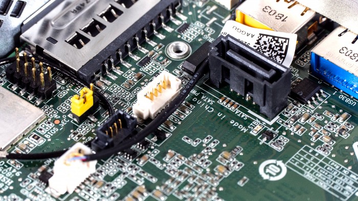 NUC7 (June Canyon) im Test: Intels Atom-Mini ist großartig - Golem.de