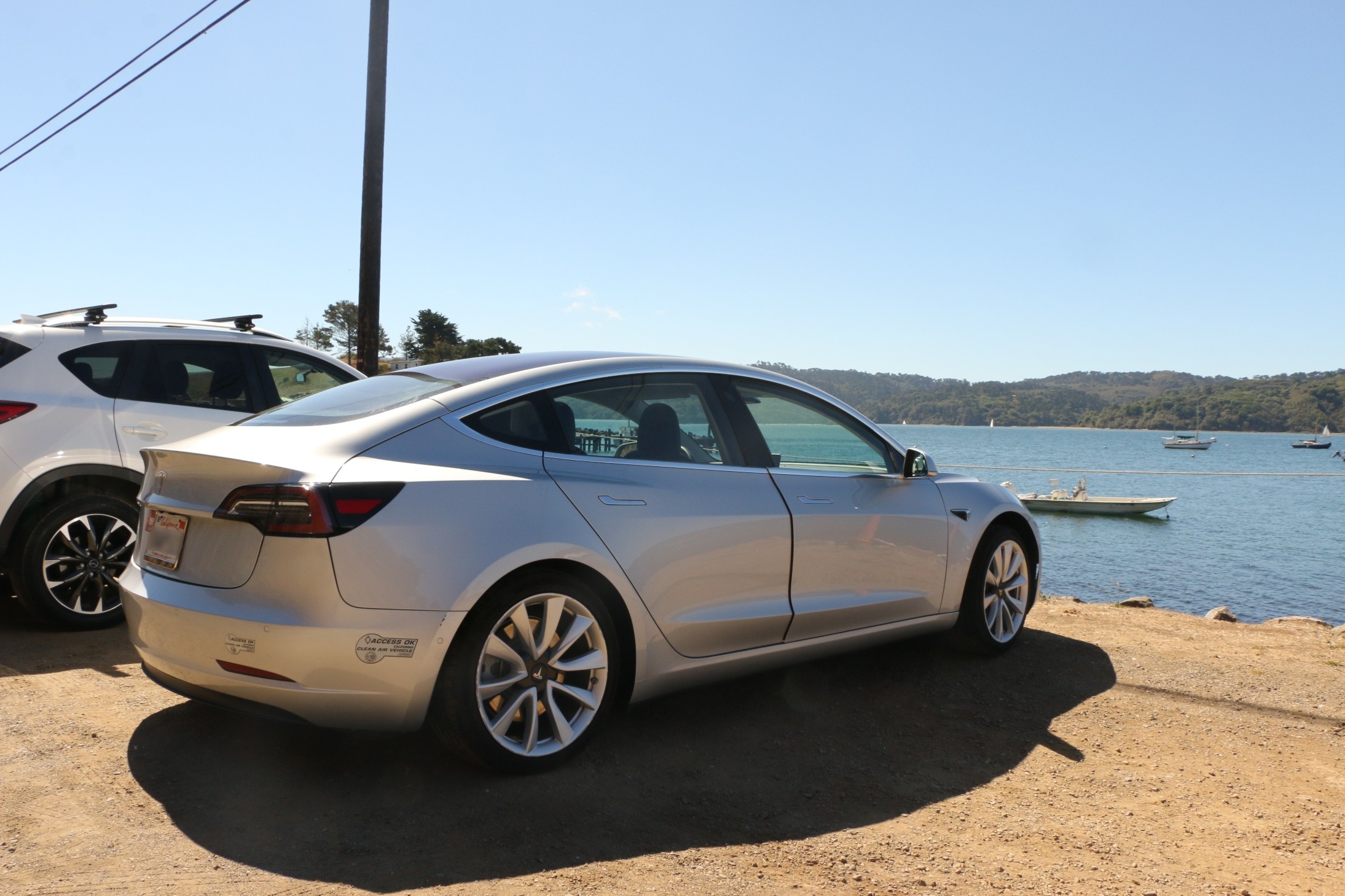 Probefahrt mit Tesla Model 3: Wie auf Schienen übers Golden Gate - Golem.de