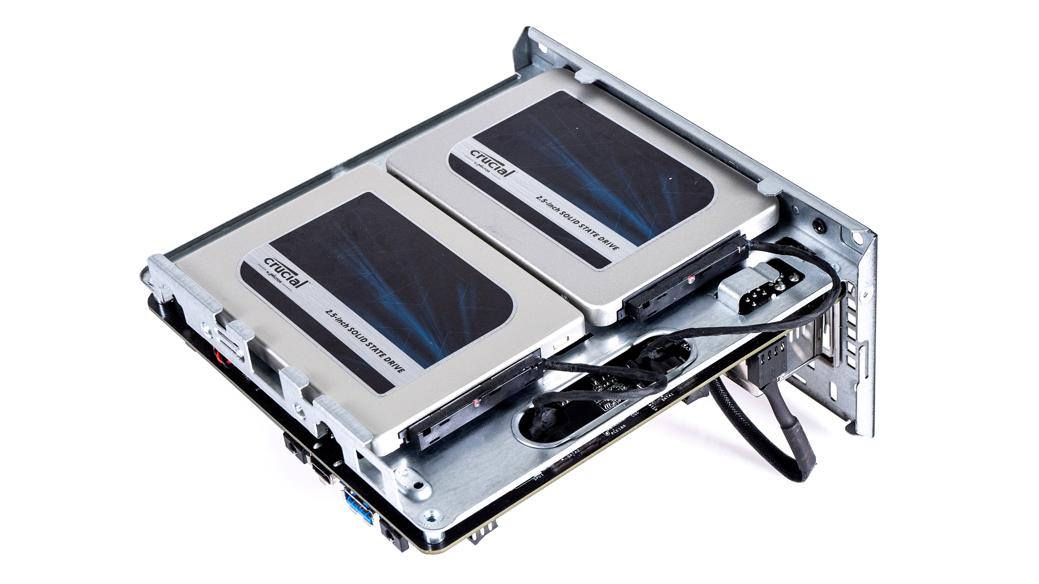 DeskMini A300 im Test: Asrocks 2-Liter-Ryzen-Barebone überzeugt - Golem.de