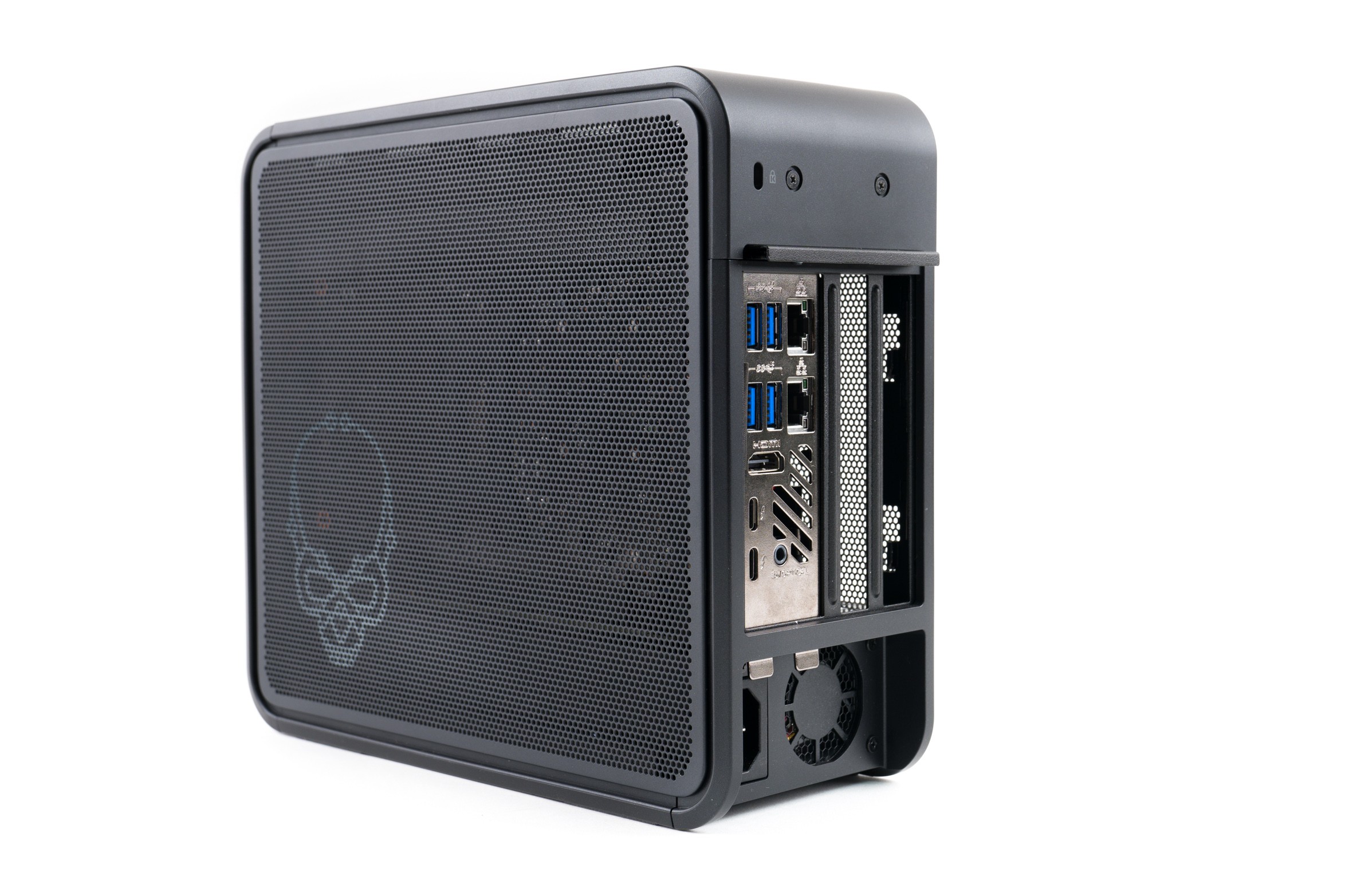 Ghost Canyon: Intels NUC9 Extreme basiert auf zwei PCIe-Karten - Golem.de