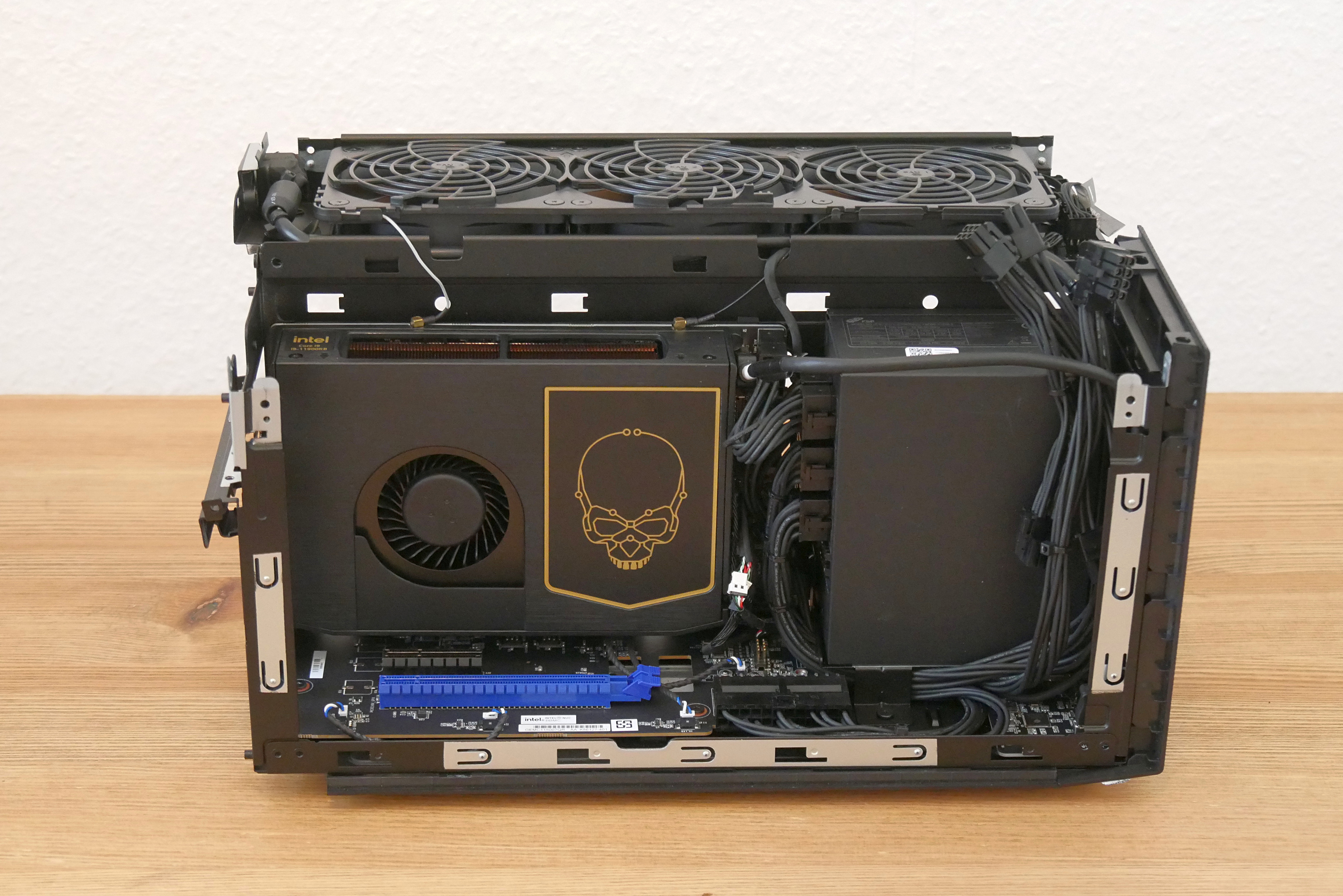 NUC11 Extreme (Beast Canyon) im Test: Intels Mini-PC ist ein Biest ...
