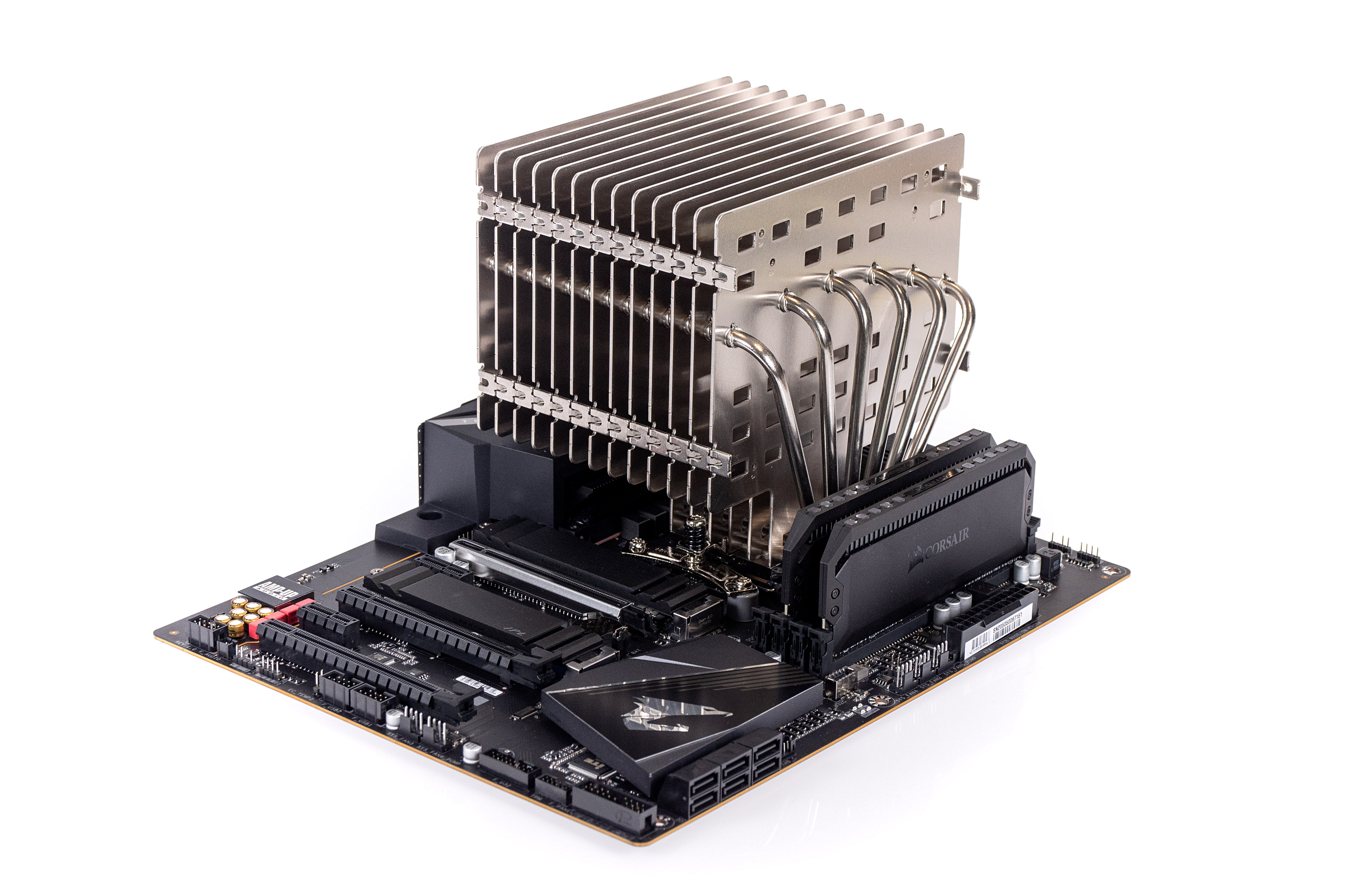 Noctua NH-P1 im Test: Wir haben 16 CPU-Kerne passiv gekühlt - Golem.de