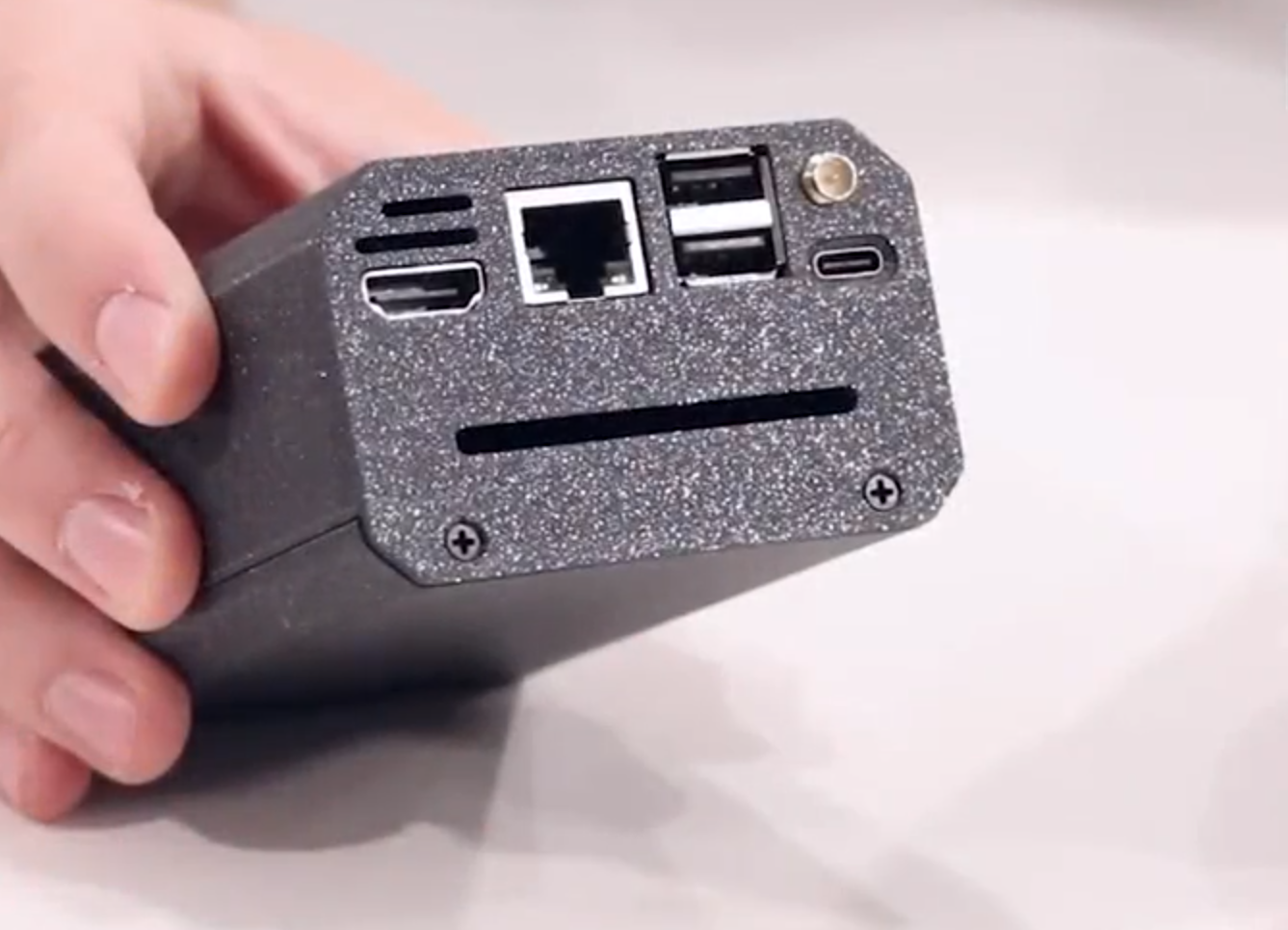 Kickstarter: Die Pibox ist ein Mini-NAS mit Raspberry Pi - Golem.de