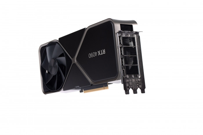 Geforce RTX 4090 im Test: Die Ada-Grafikkarten sind gewaltig - Golem.de