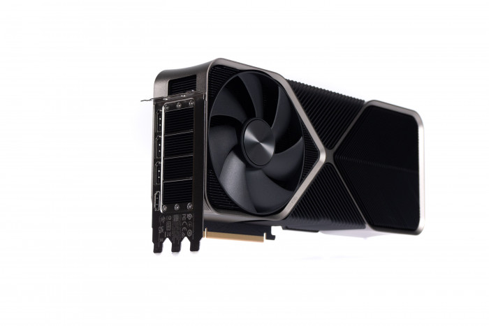 Geforce RTX 4090 im Test: Die Ada-Grafikkarten sind gewaltig - Golem.de