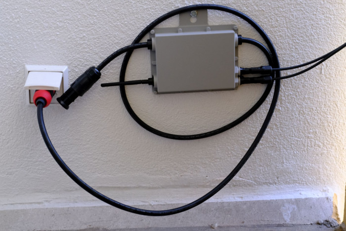 Solarstrom für Zuhause: So baut man sich ein Balkonkraftwerk - Golem.de