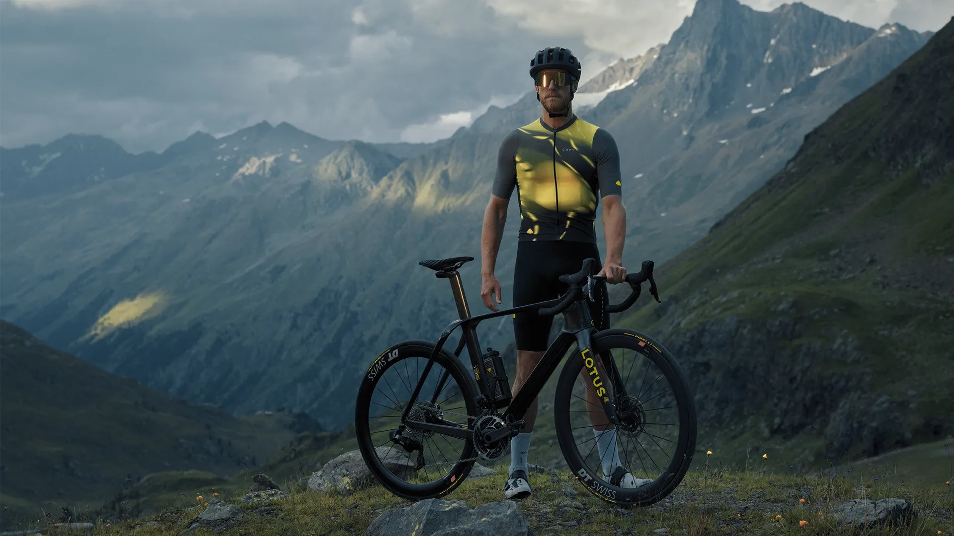 Type 136: Lotus startet mit federleichtem E-Rennrad für 25.000 Euro ...