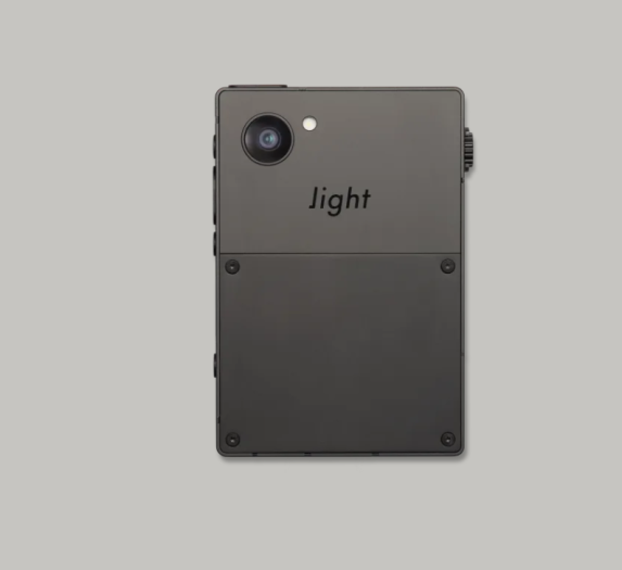 Light Phone 3: Das neue Anti-Smartphone kommt später und ist anders ... Light Phone 3: Das neue Anti-Smartphone kommt später und ist anders ...