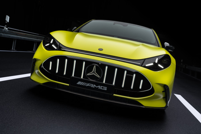 Supersportwagen: Der neue Mercedes-AMG GT 4-Türer kommt mit Axial-Fluss ...