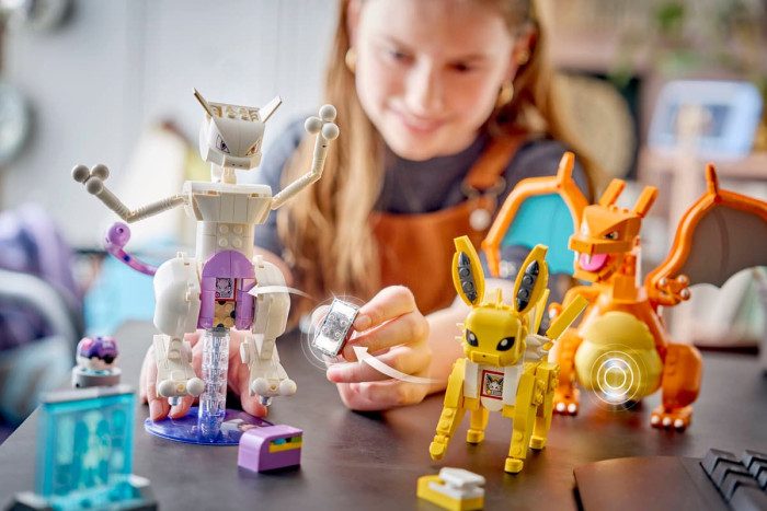 Smart Play: Lego bringt sammelbare Pokémon zum Rekordteilepreis - Golem.de